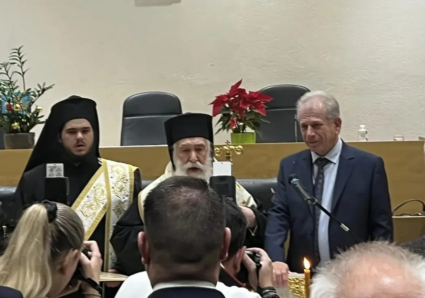 Ορκίστηκαν ο Λάμπρος Σκλαβούνος και το νέο Δημοτικό Συμβούλιο του ...